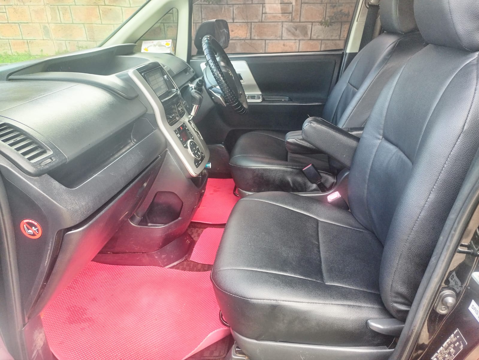 Toyota Noah 2010–2014 Shape For Hire - EliteMotion Nairobi